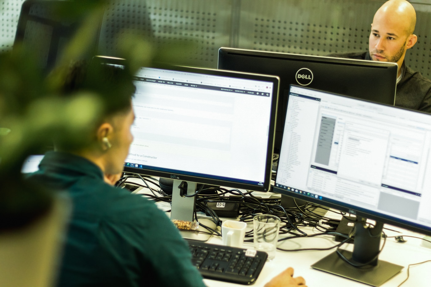 Data Management, Data Analytics en App Development van E-mergo