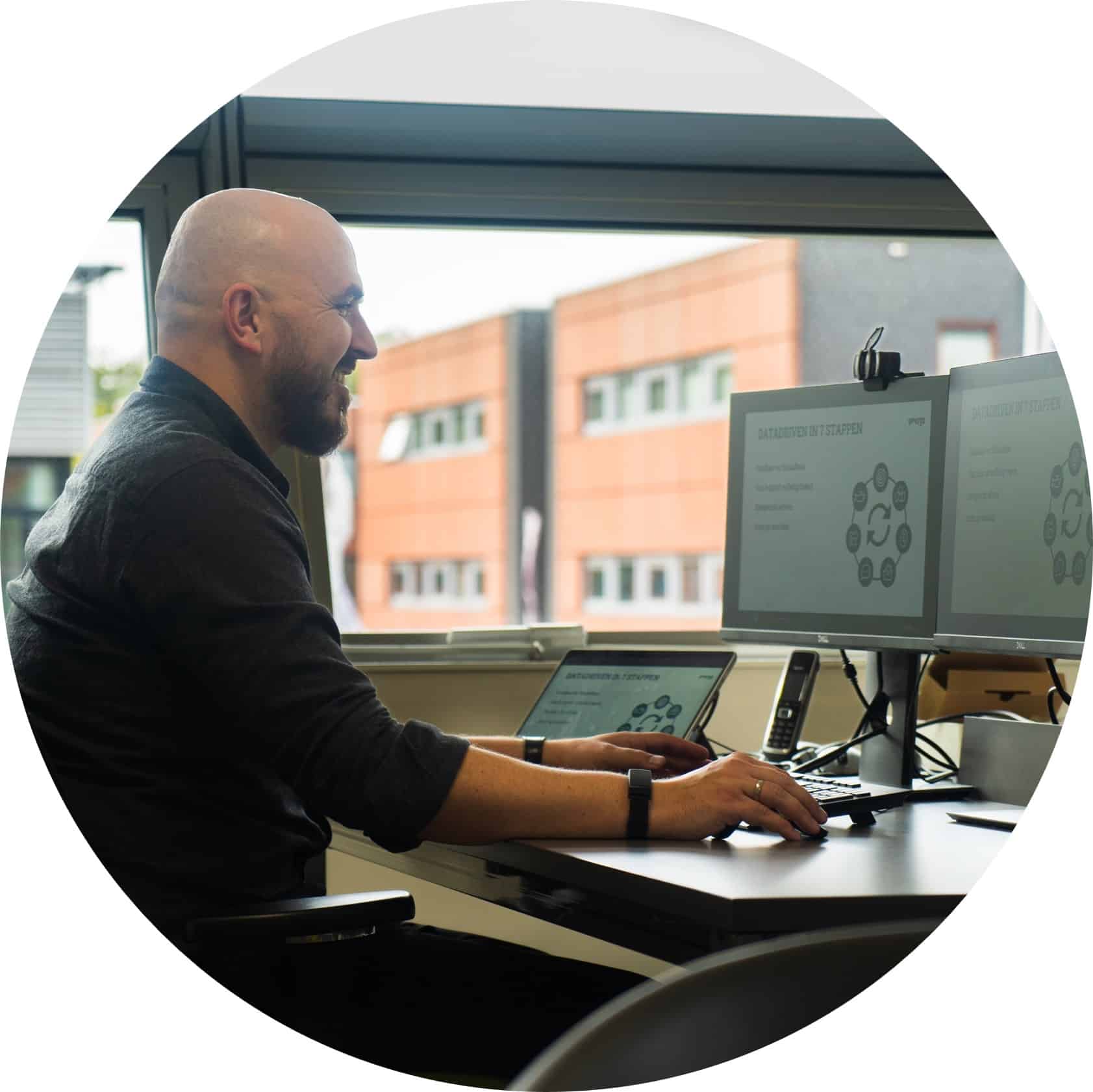 E-mergo: Manage your data, innovate your business