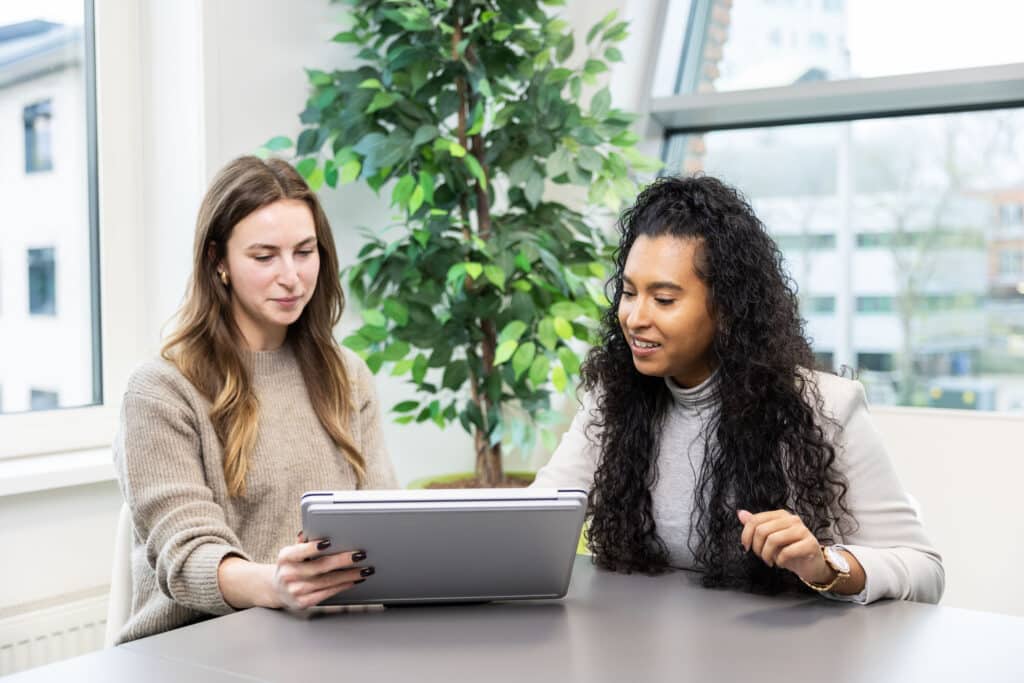 Processen automatiseren: alles wat je moet weten | E-mergo